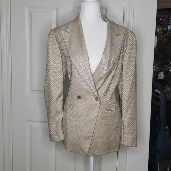 Escada | Jackets & Coats | Escada Gold Cream Blazer Vintage Size 2 ...